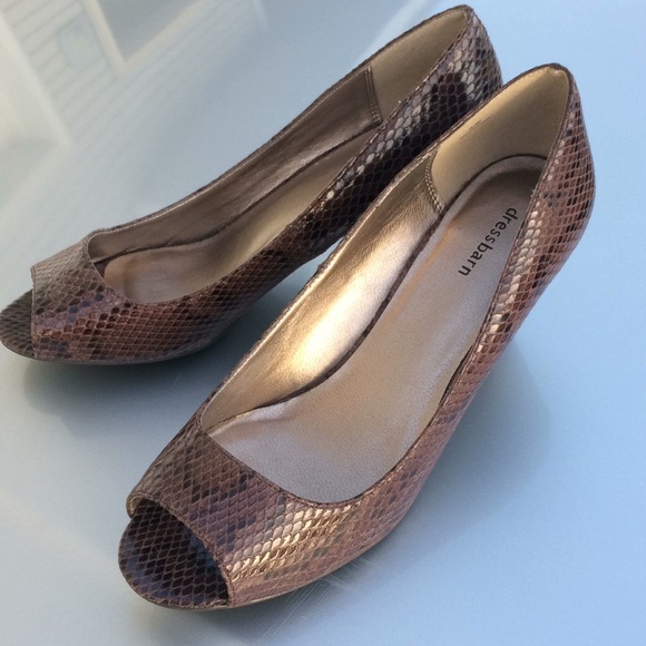 Dress Barn | Shoes | Dressbarn Open Toe Shoes Size 9 2 W Host Pick ...